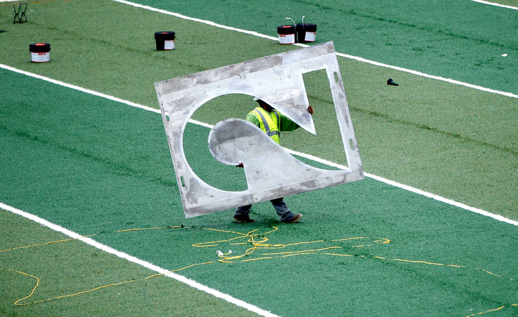 John O'Quinn field gets turf