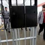 New warden takes command at Hightower Unit - Houston Chronicle