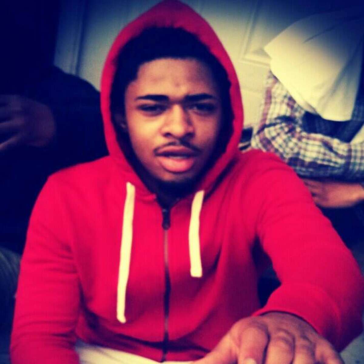 A peaceful party and then death in Troy