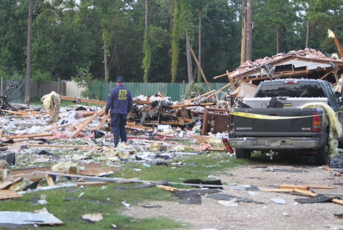 3 injured in Willis house explosion