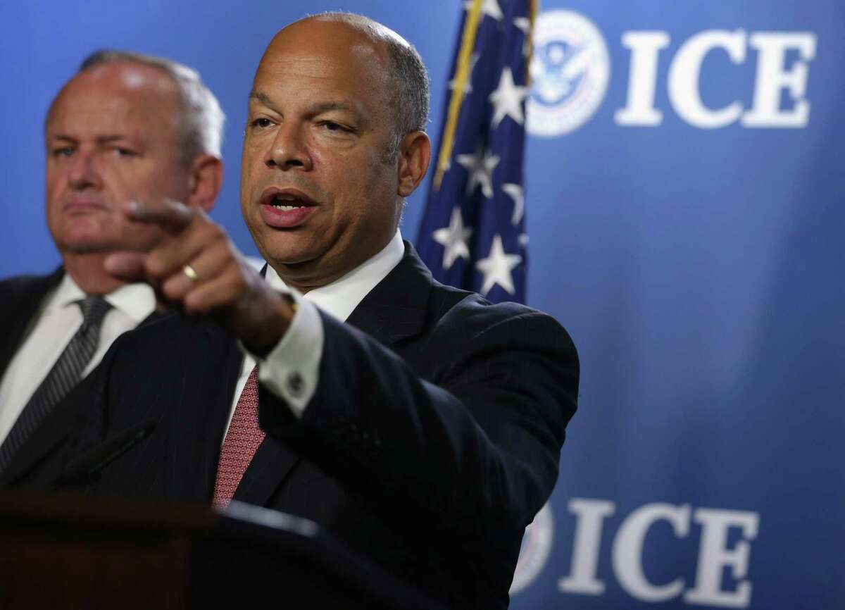 Federal border surge nets nearly 700 arrests, $600K