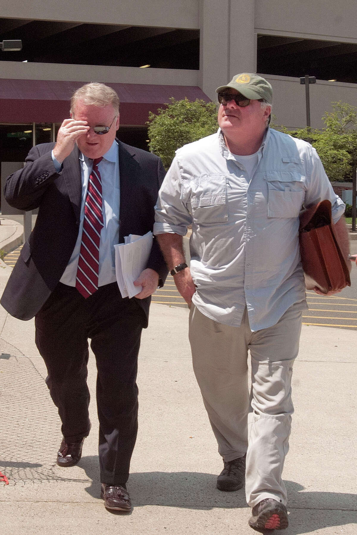 Skakel seeks suppression of tapes