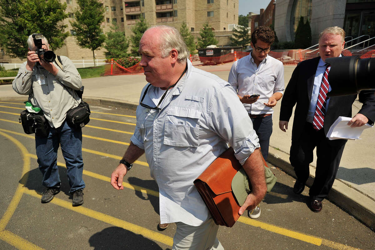 Skakel seeks suppression of tapes