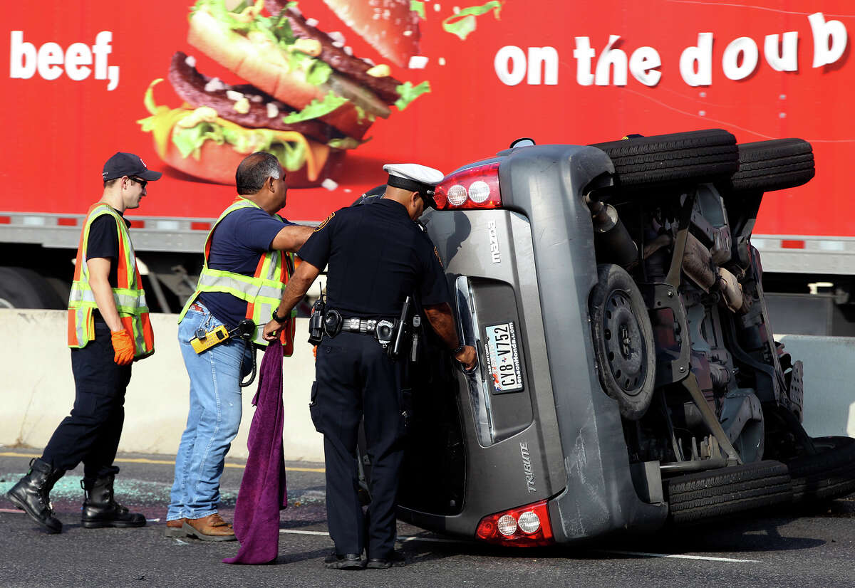 Minivan rolls over in crash on U.S. 281 North