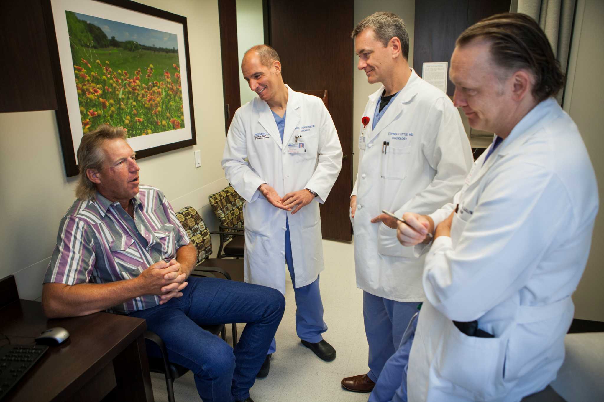 New 'plug' in leaky heart valve avoids need for more invasive procedure