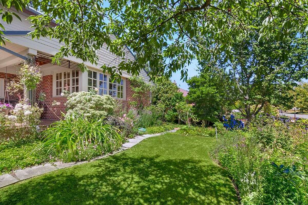 Seattle real estate spotlight, July 24, 2014