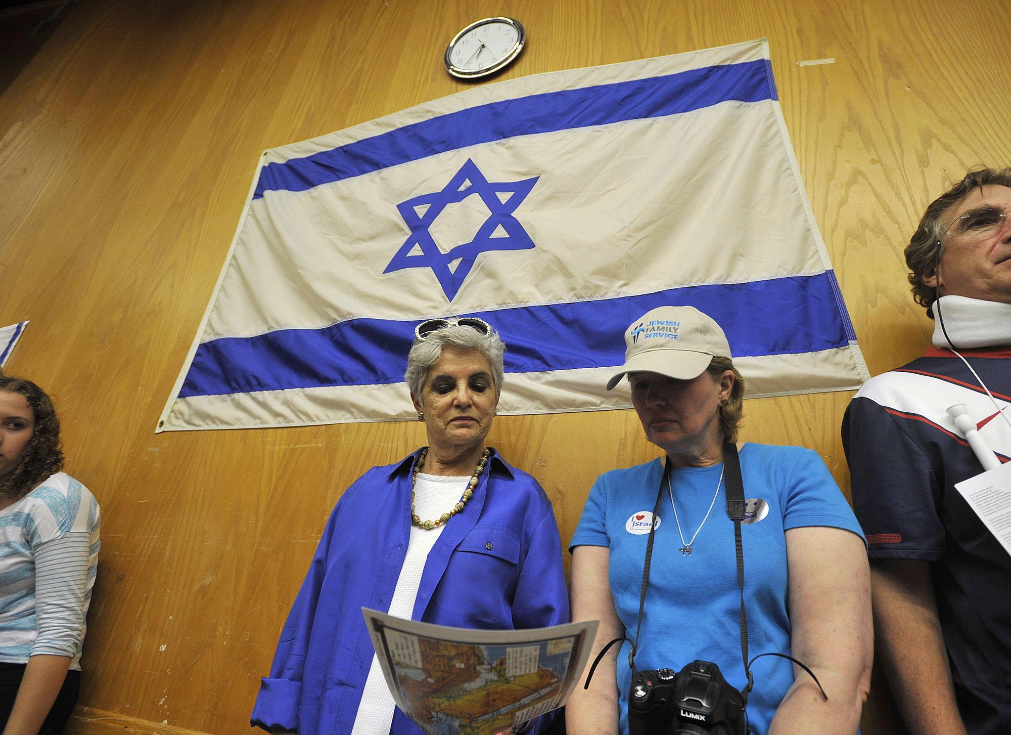 Israel supporters standing strong