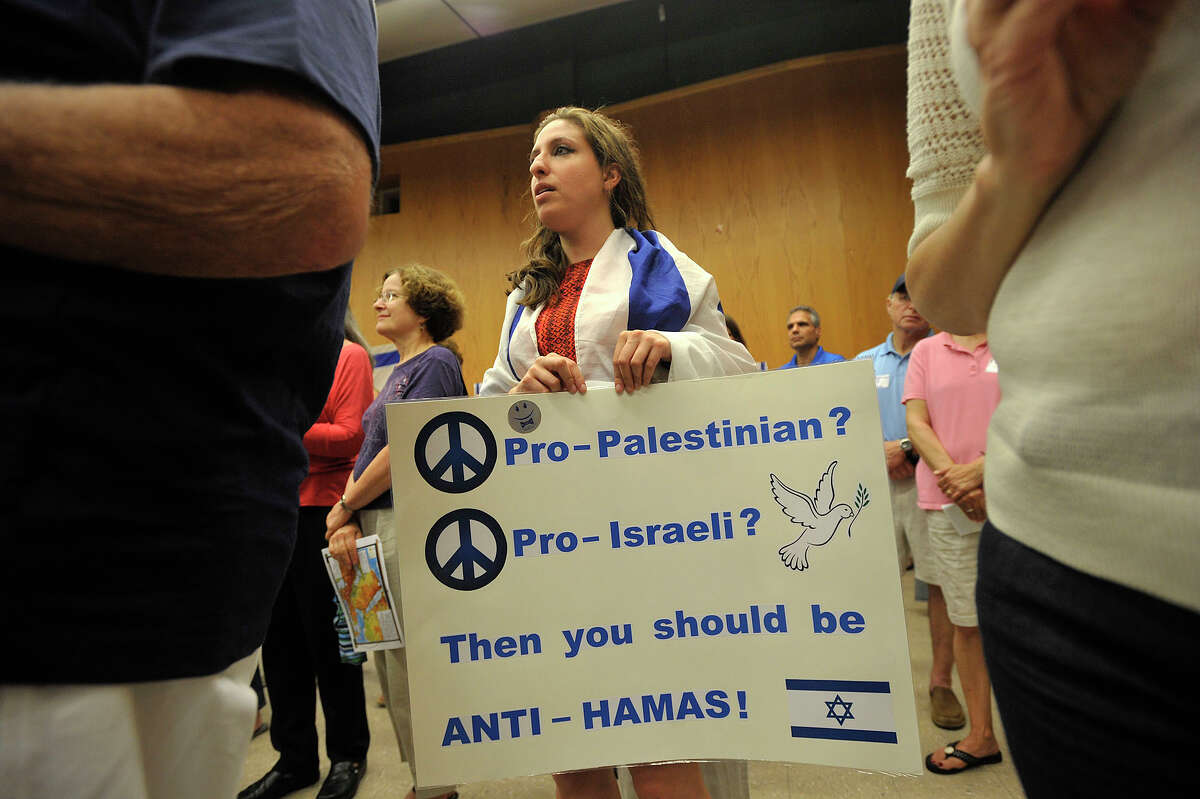 Despite restrictions, many steadfast on travel to Israel