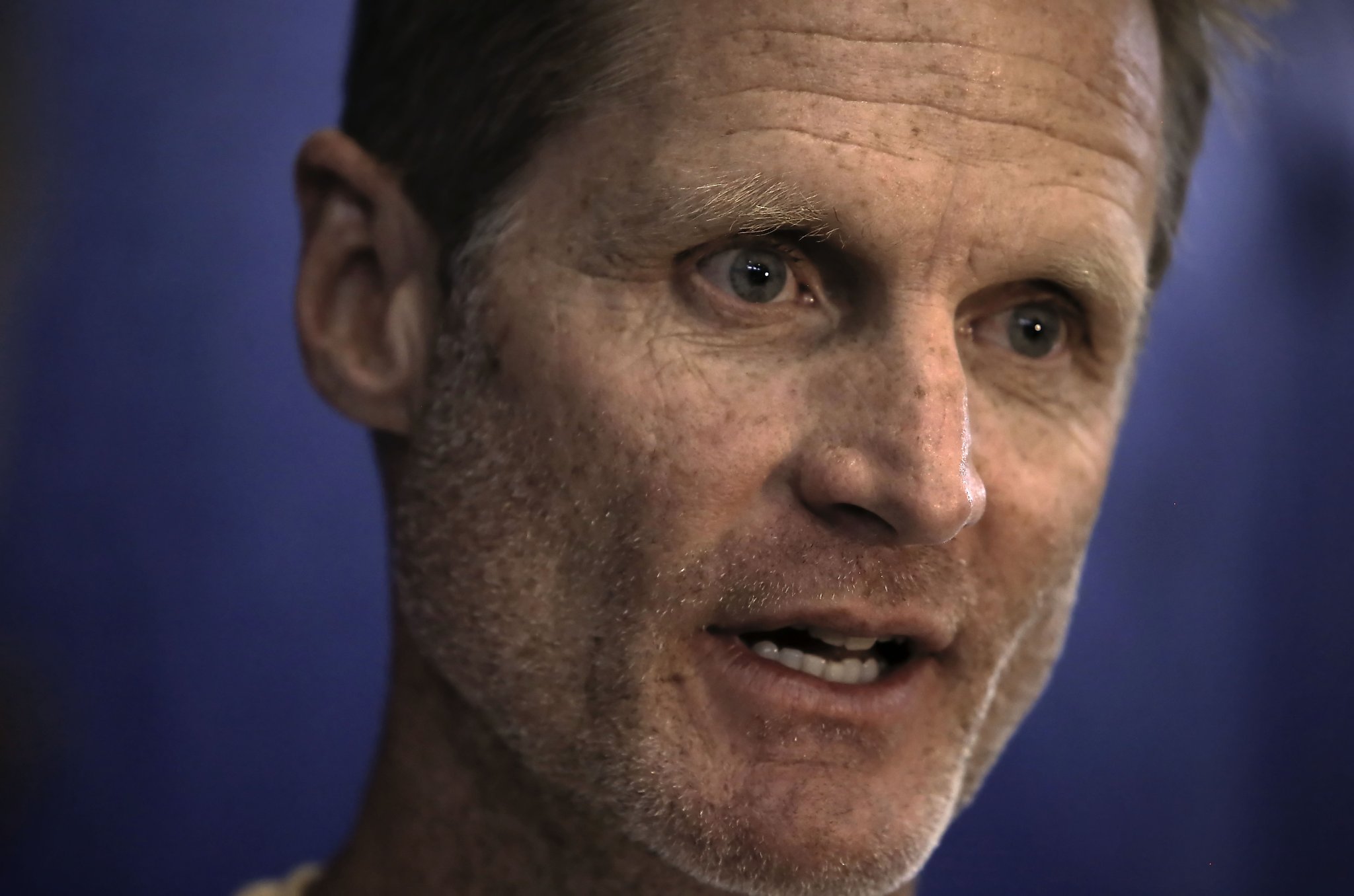 Warriors' rookie coach Steve Kerr a total team player