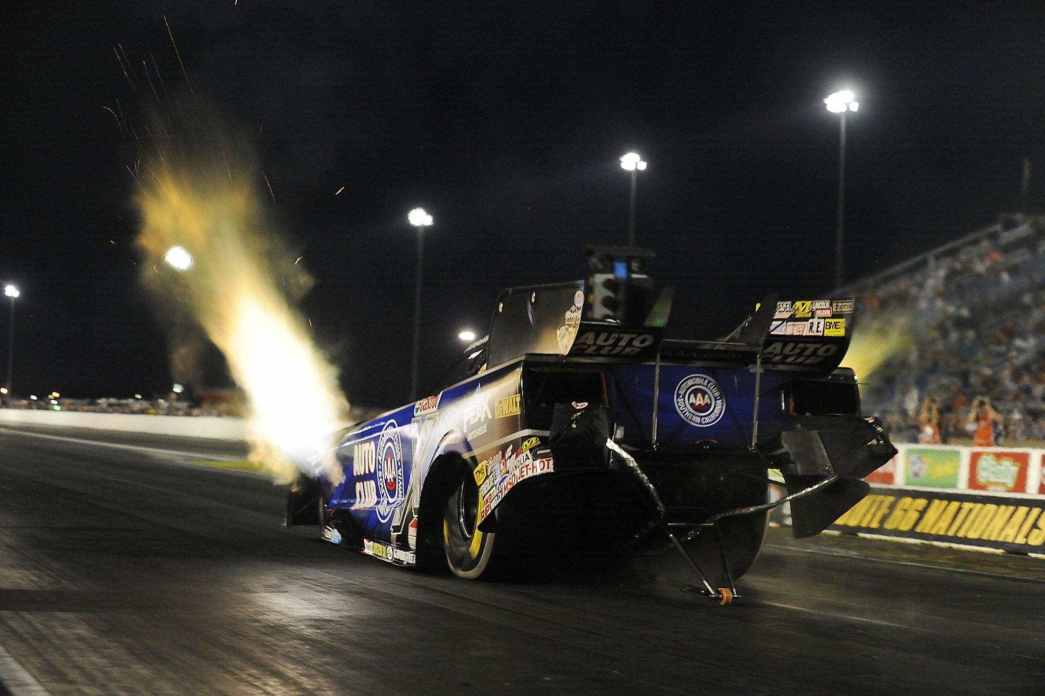 Drag racer Robert Hight feels sense of home at Sonoma track