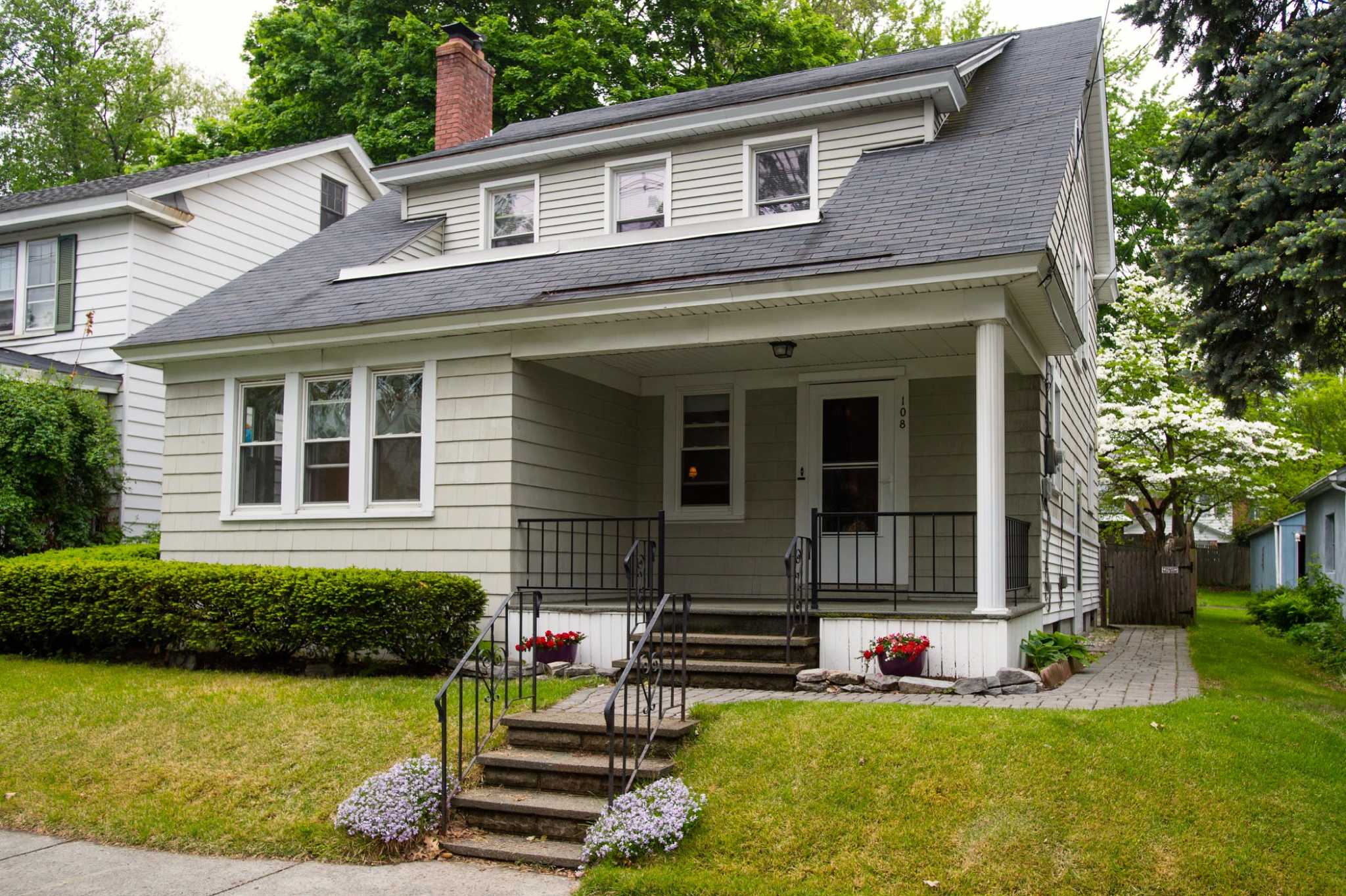Property values: Guess the price