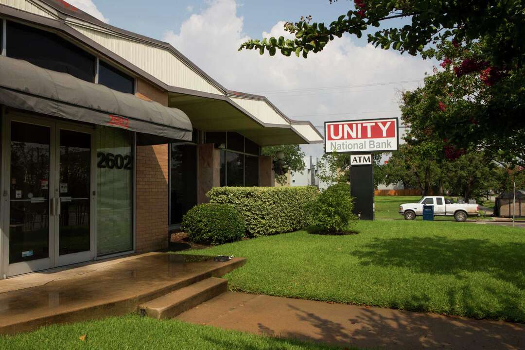 Minority-owned banks can fill crucial void