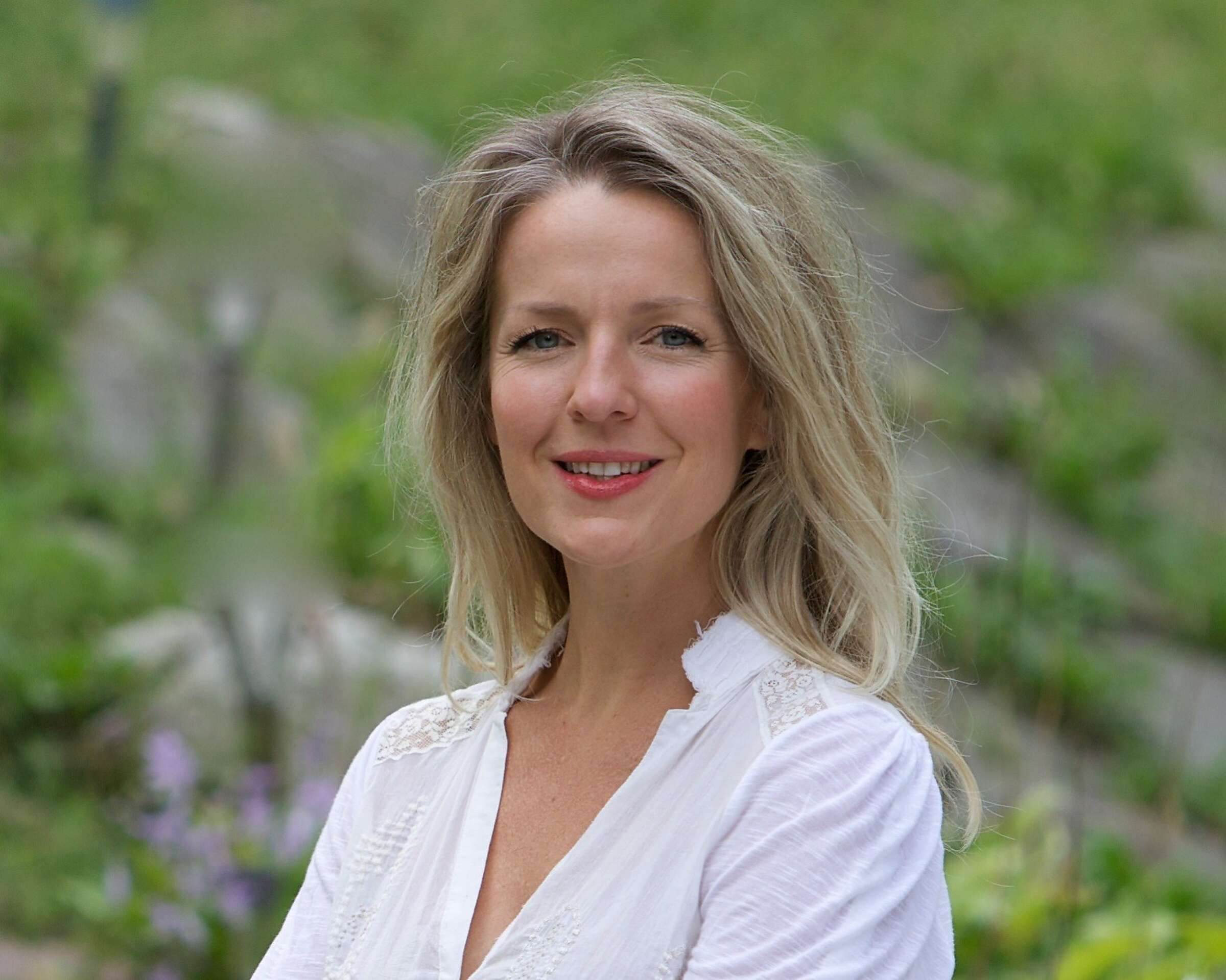 Fresh Voices: Reviews of debut novels