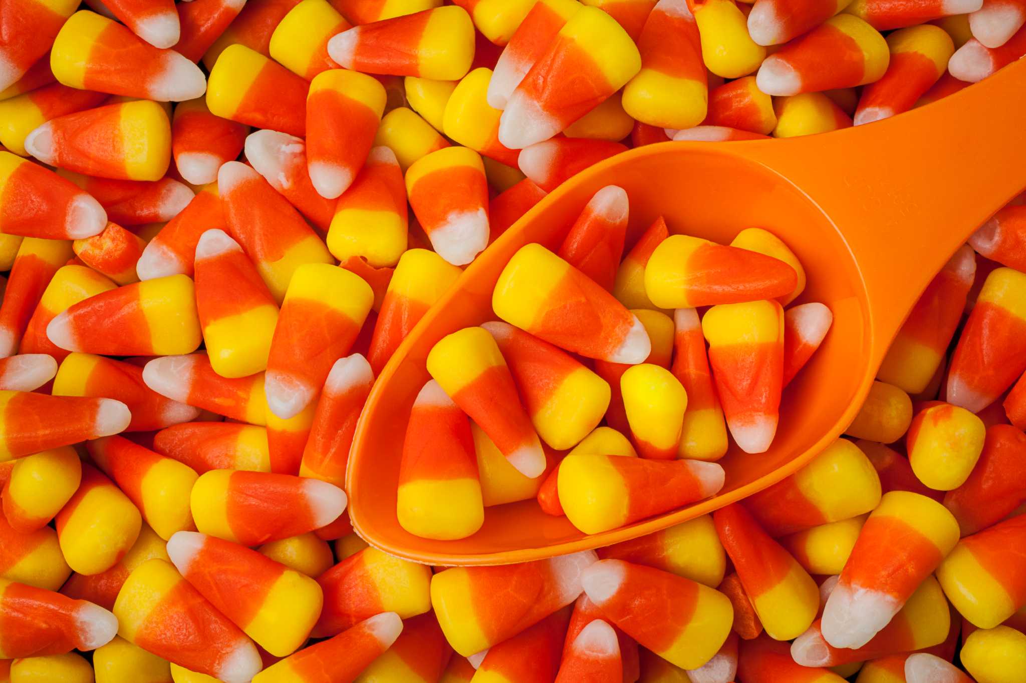 How to eat candy corn