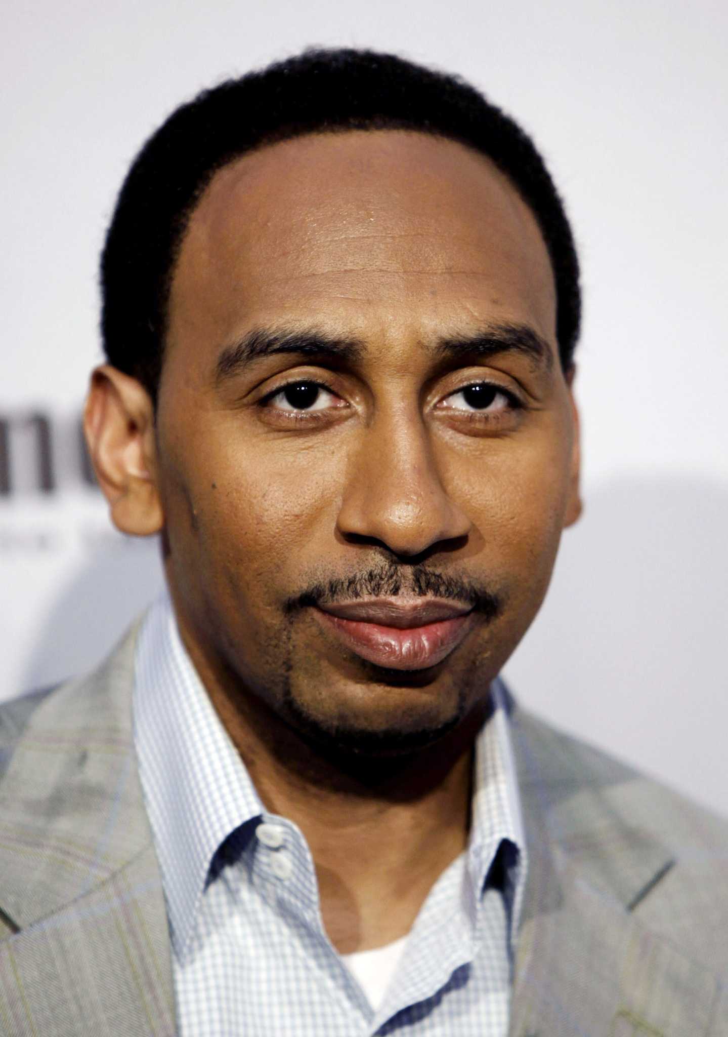 espn-commentator-suggests-race-behind-nfl-team-s-moves