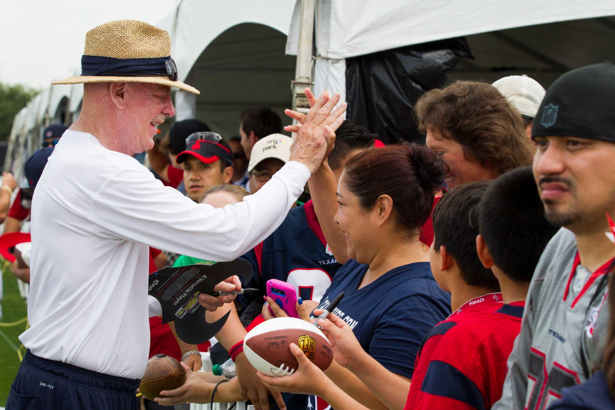 Texans owner McNair healthy after 10-month cancer battle