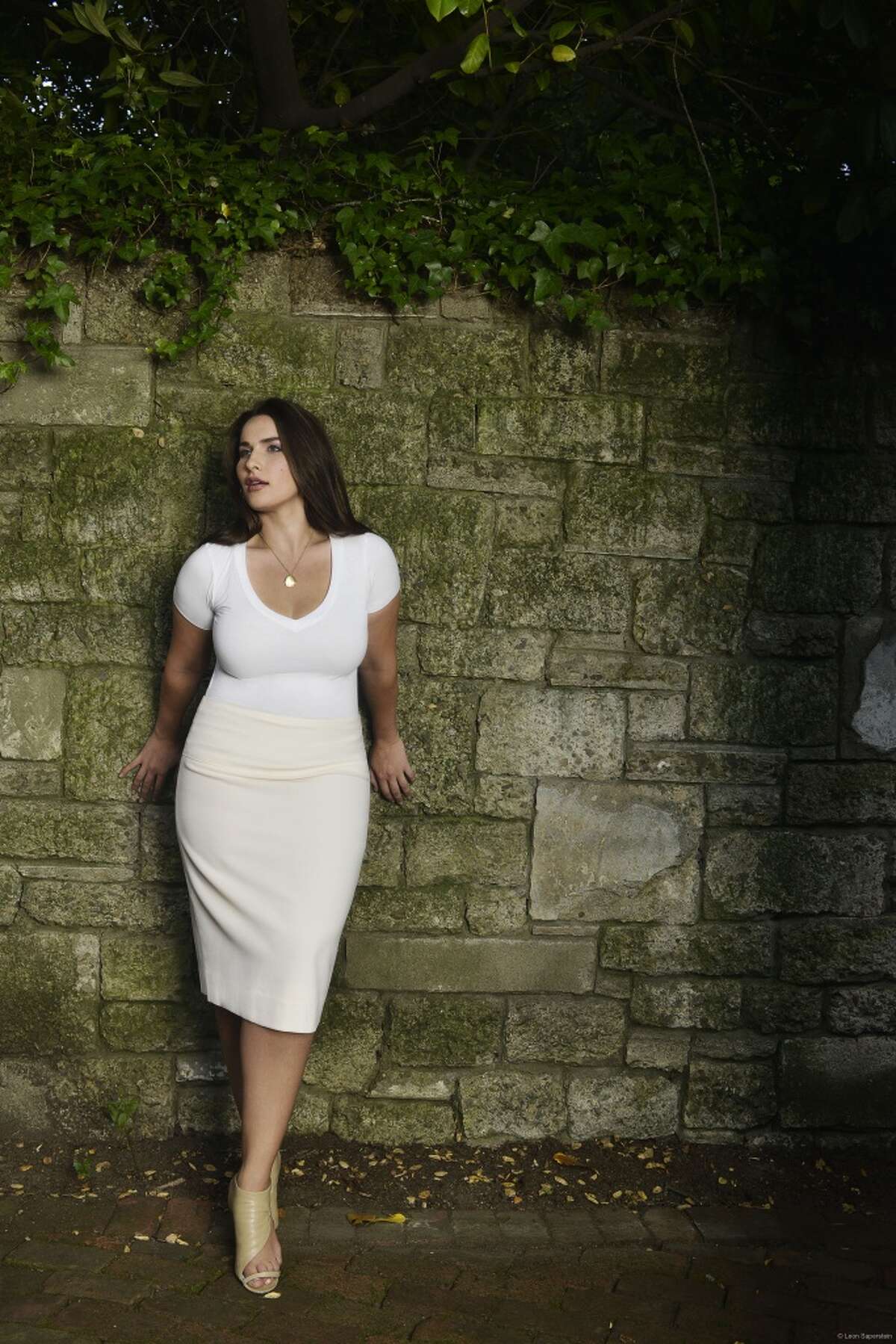 Kate Upton under pressure to lose weight