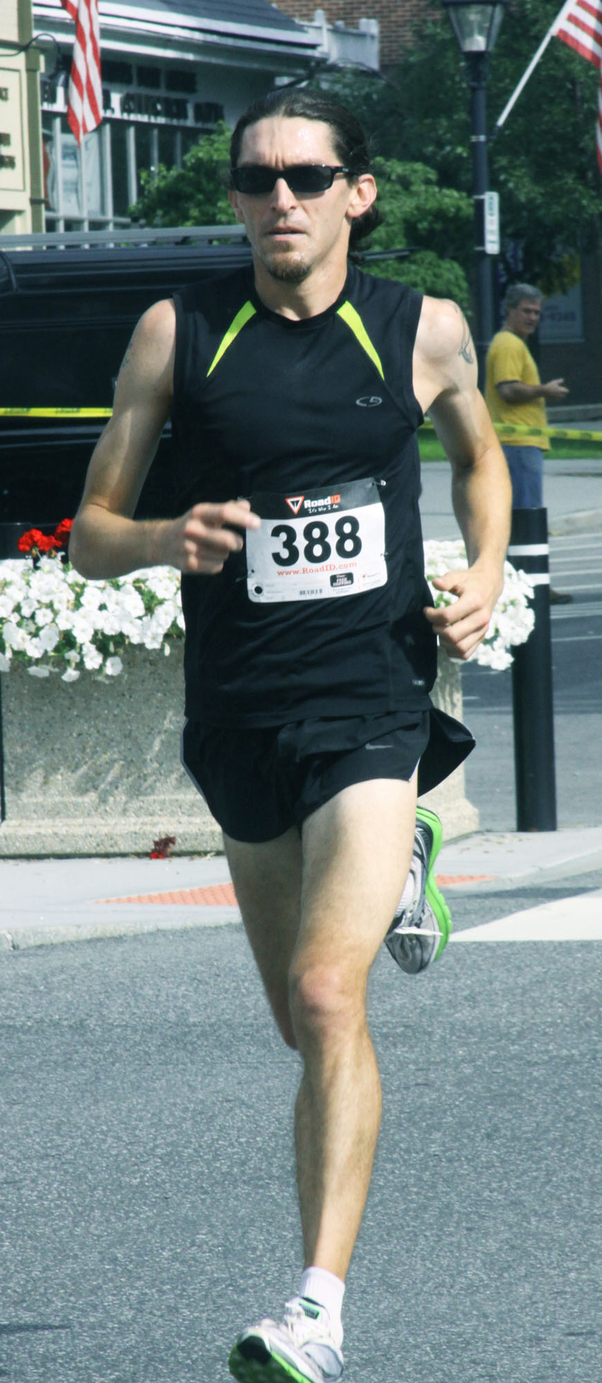 Large field tests its running skills