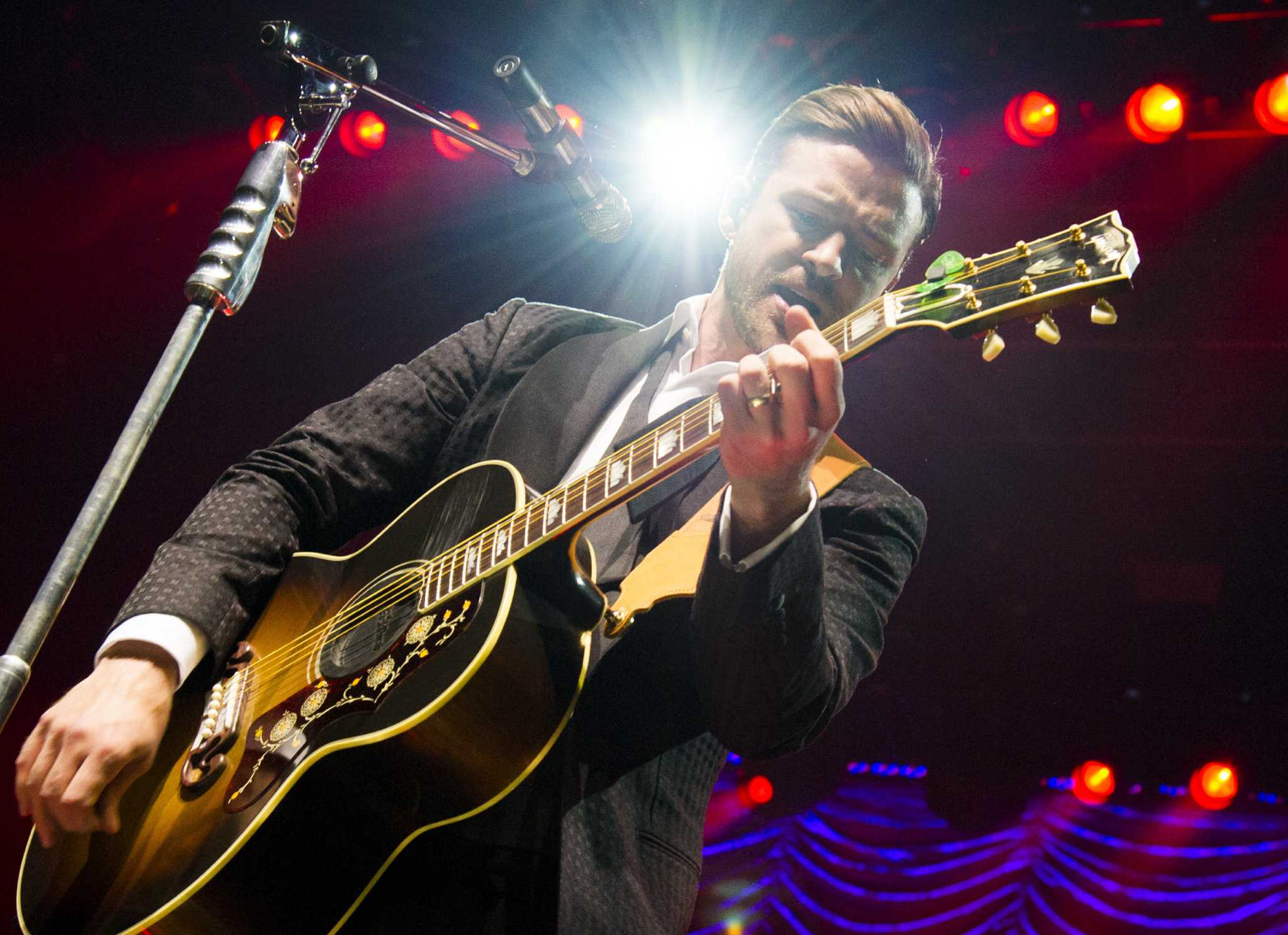 Timberlake's solo act or a fix of Metalachi