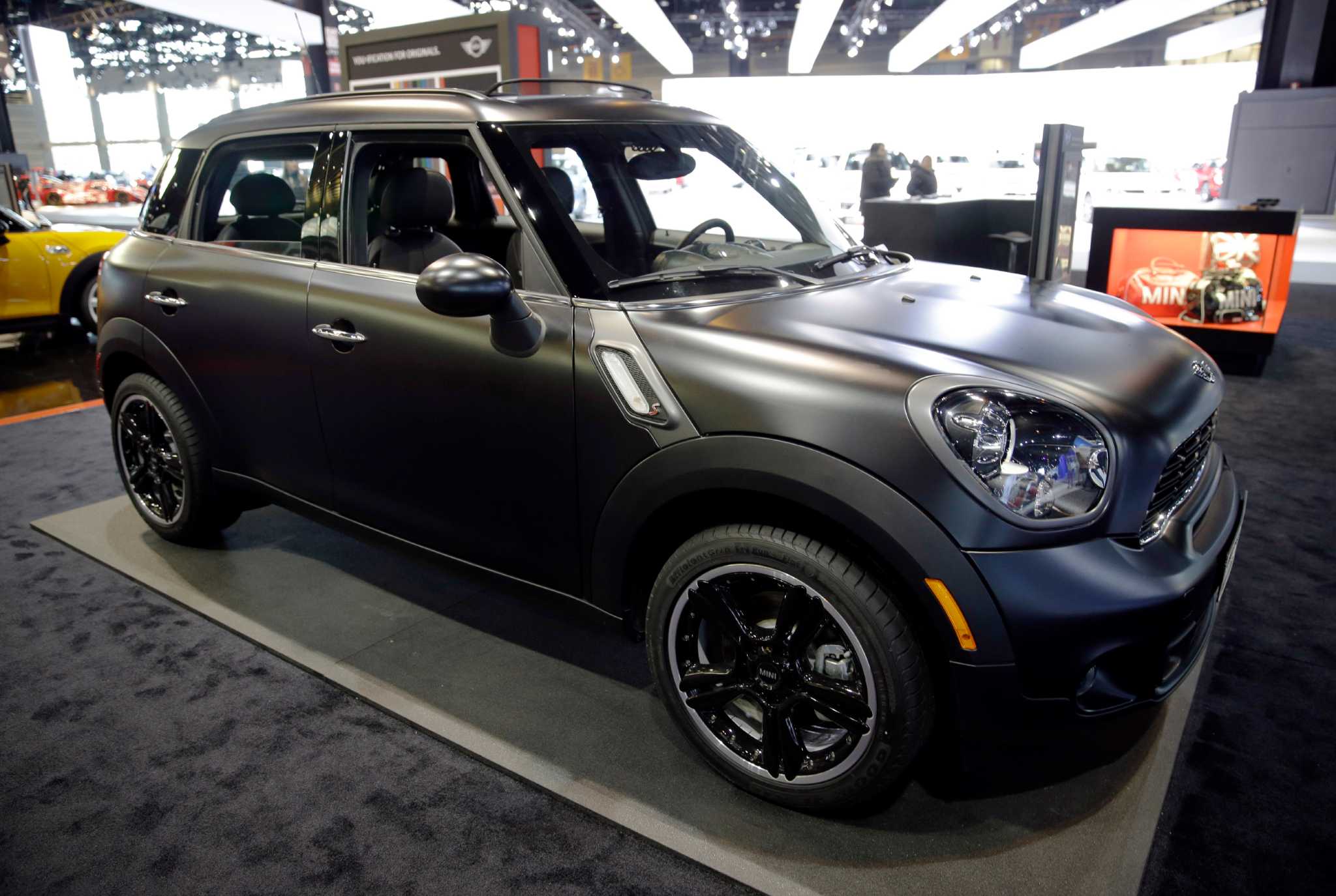 Small cars fare poorly in crash tests