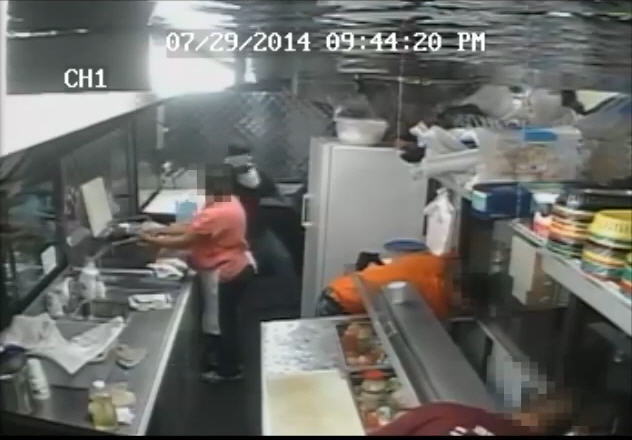 Taco stand thieves on run in N. Harris Co.