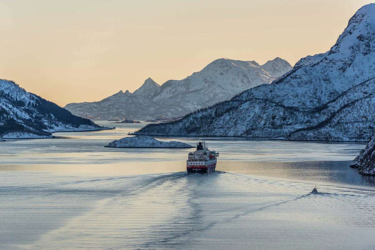 Chasing the Northern Lights at sea in Norway