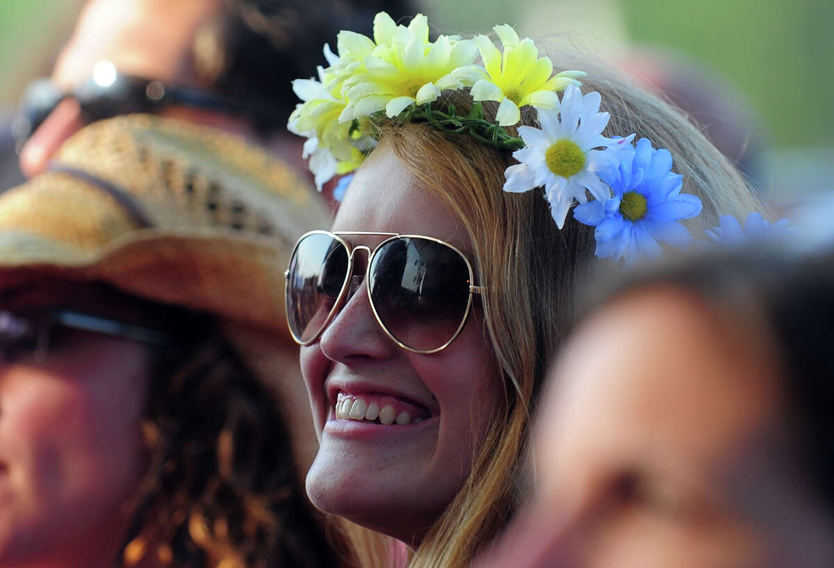 Vibes fans get ready early