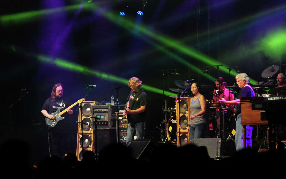 Vibes fans get ready early