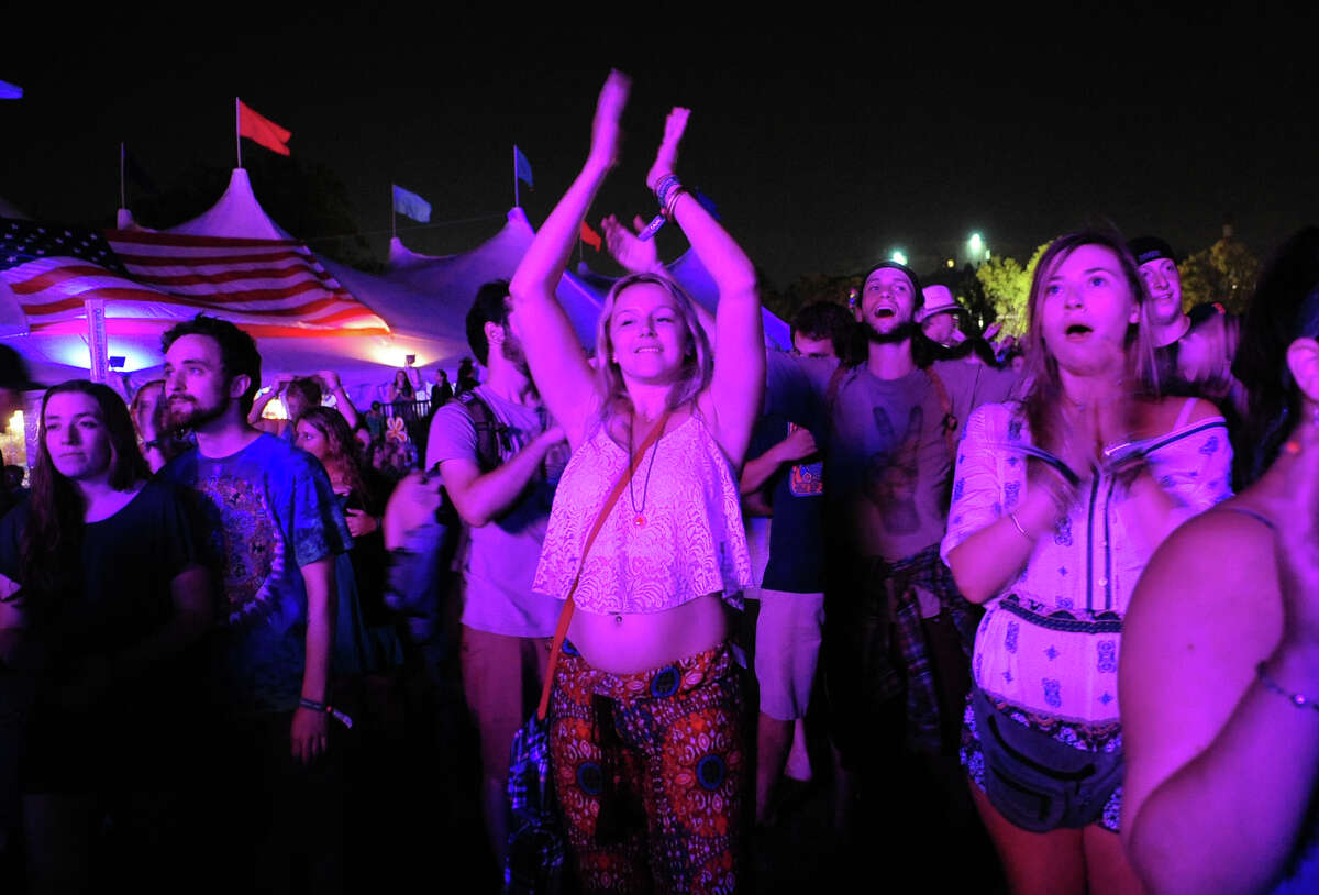 Vibes fans get ready early