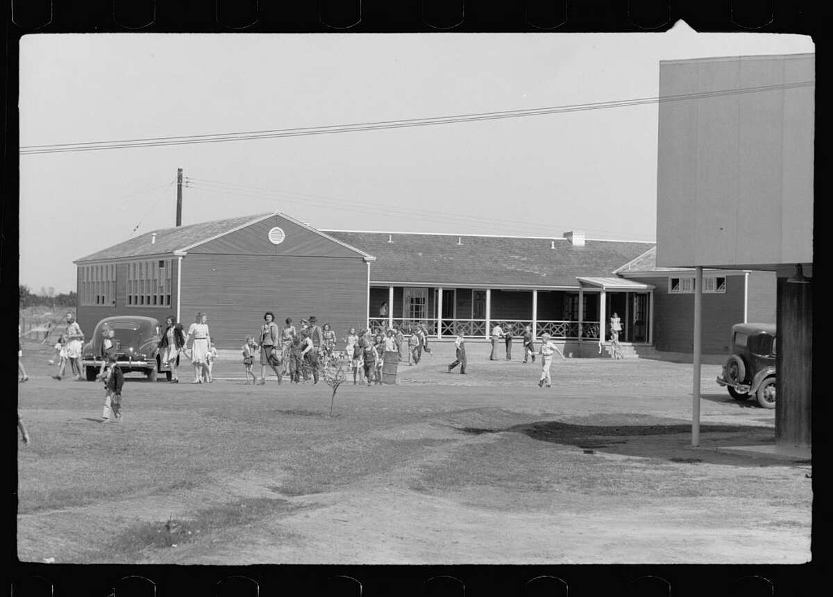How migrant children lived in Texas' Depression-era farm labor camps