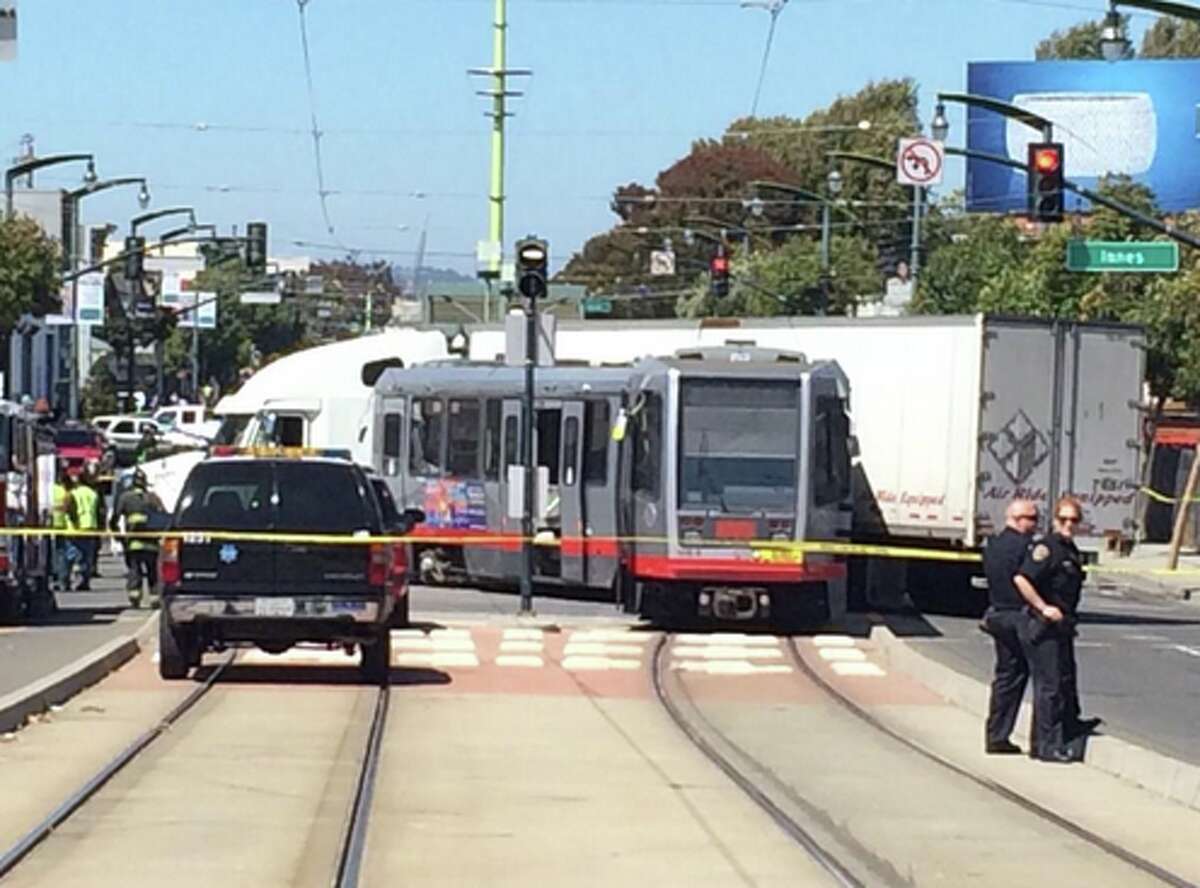 Muni crashes 7 minutes apart hurt dozens