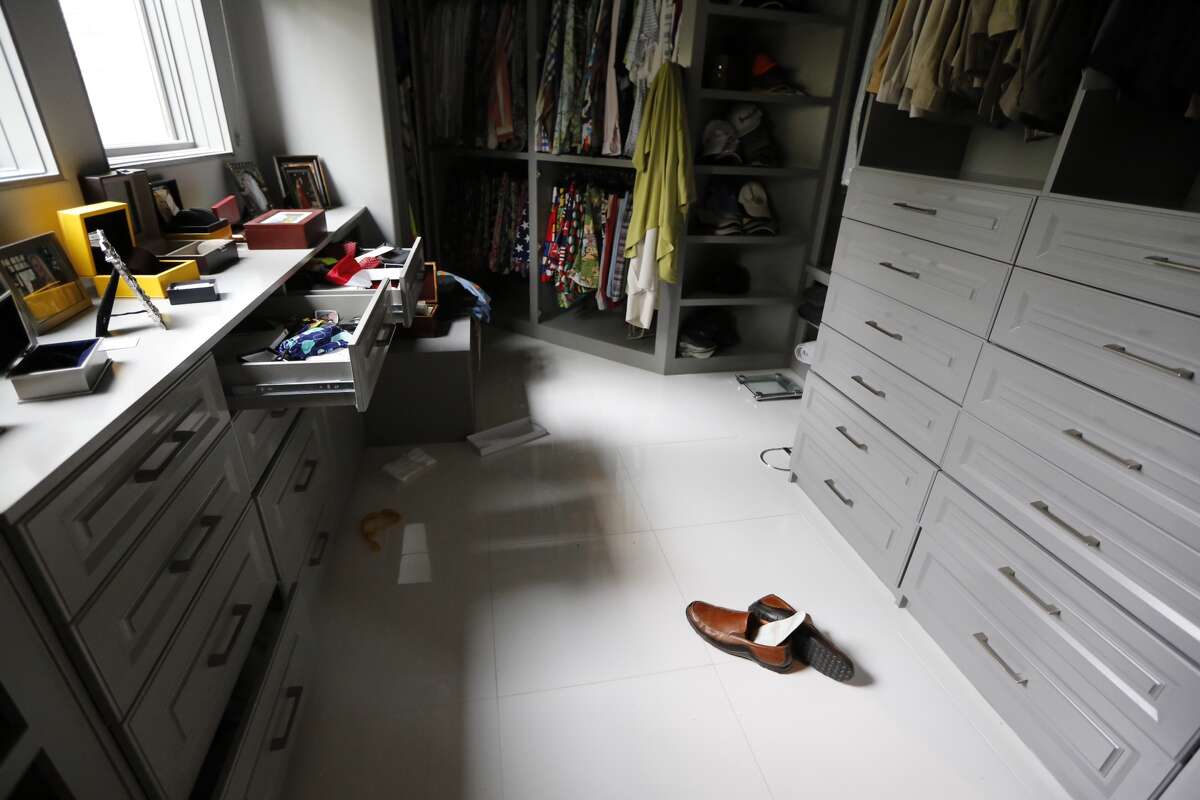 Self-proclaimed Woodlands closet burglar sends stolen items to local ...