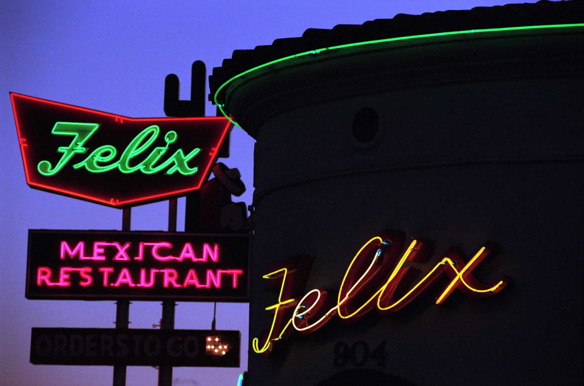 Felix's queso: Cheesy, greasy and beloved