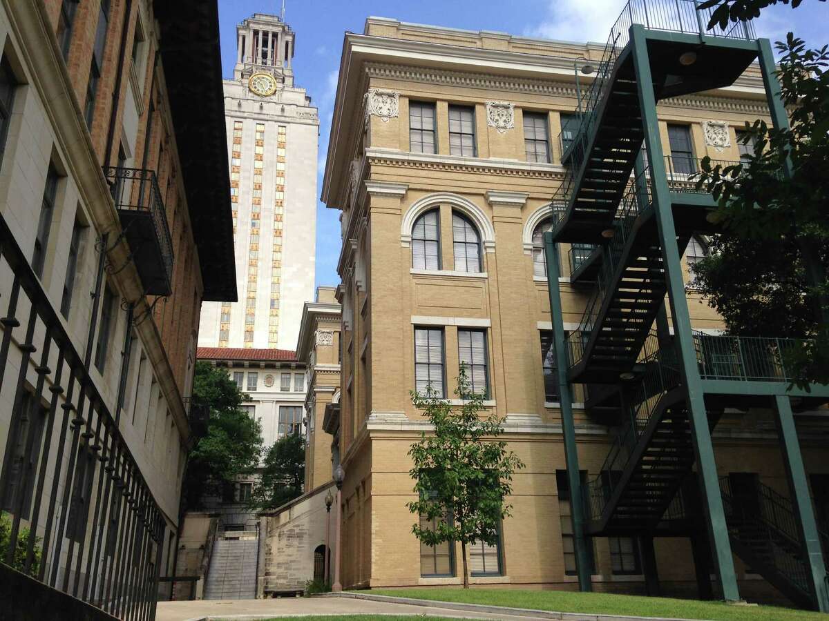 Man survives 70-foot fall from UT-Austin building