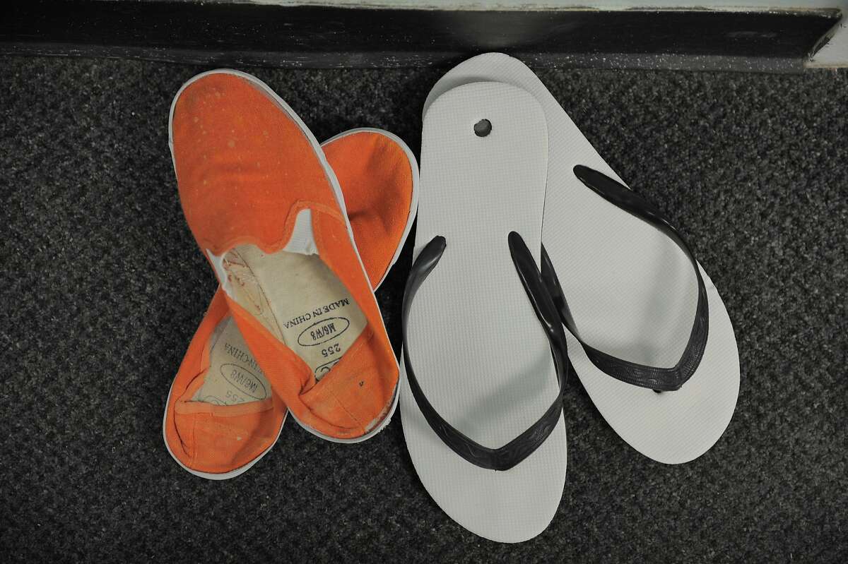 Meditative dance frees women from emotional confines of jail