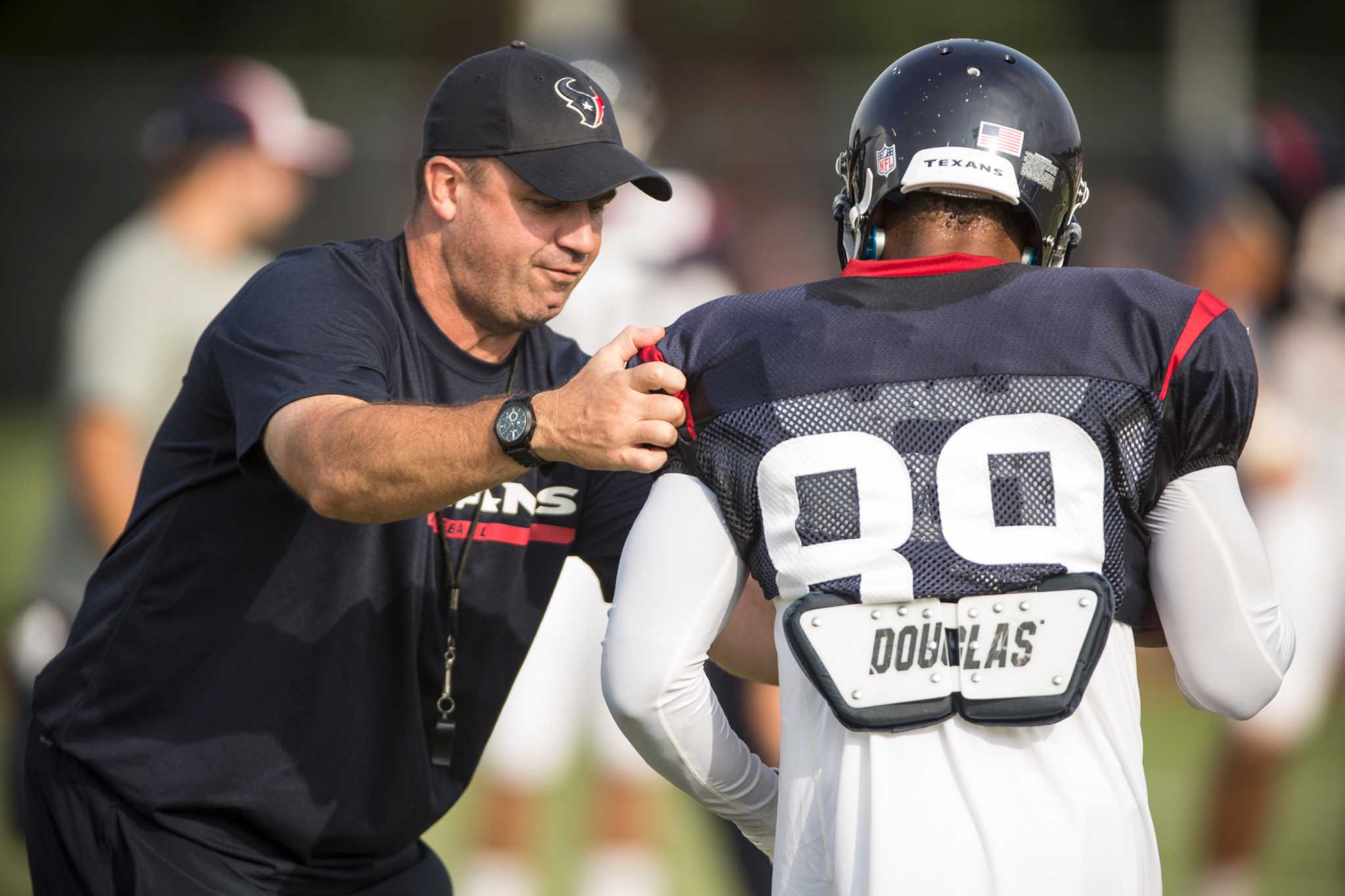 Receiver Thomas tries to resurrect career with Texans