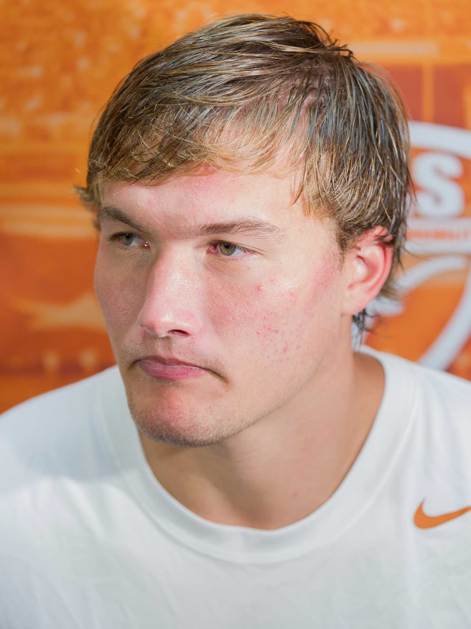 UT's Ash rekindles desire to play despite injuries