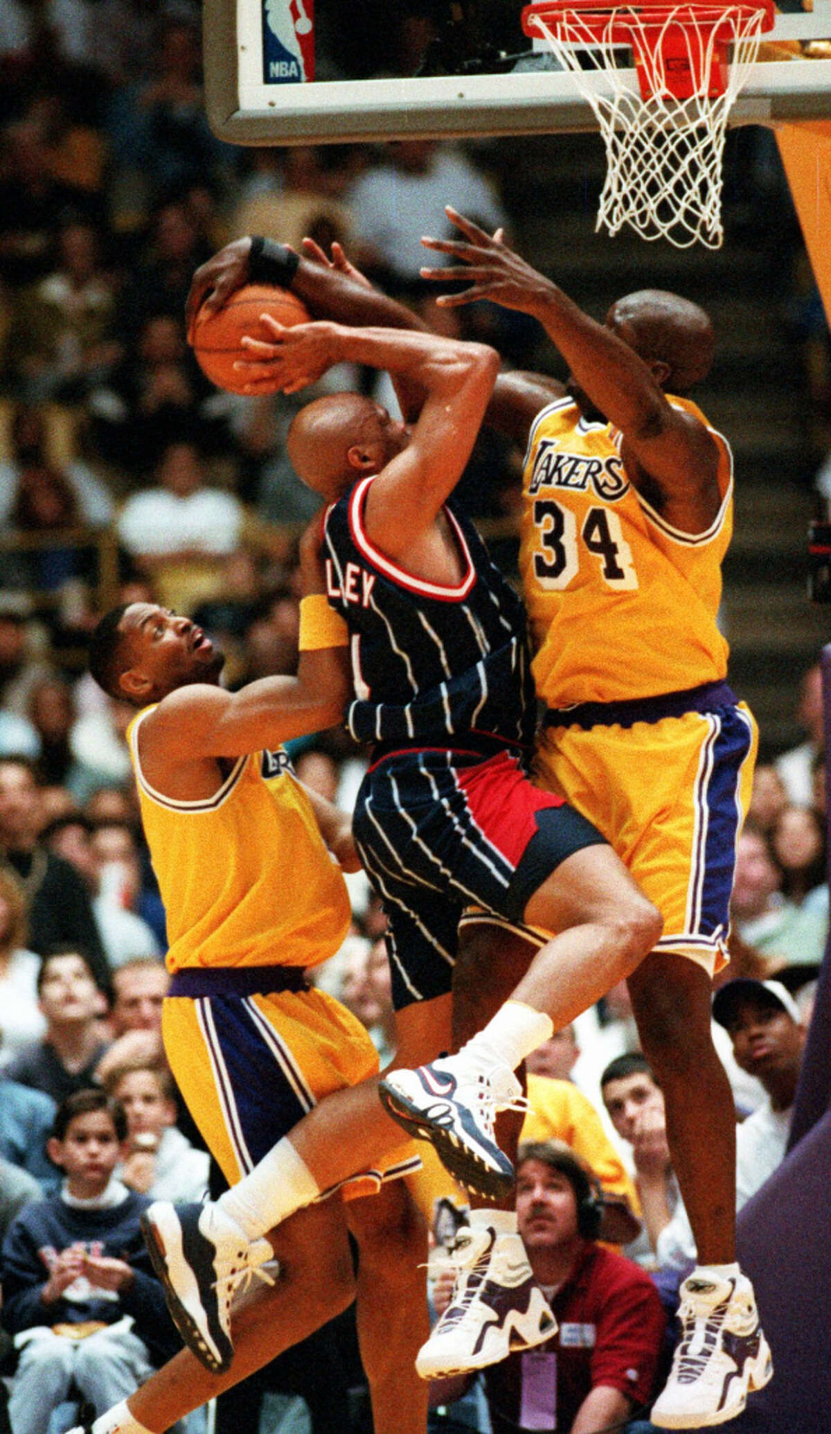 Charles Barkley tells story that explains his distaste for the Rockets