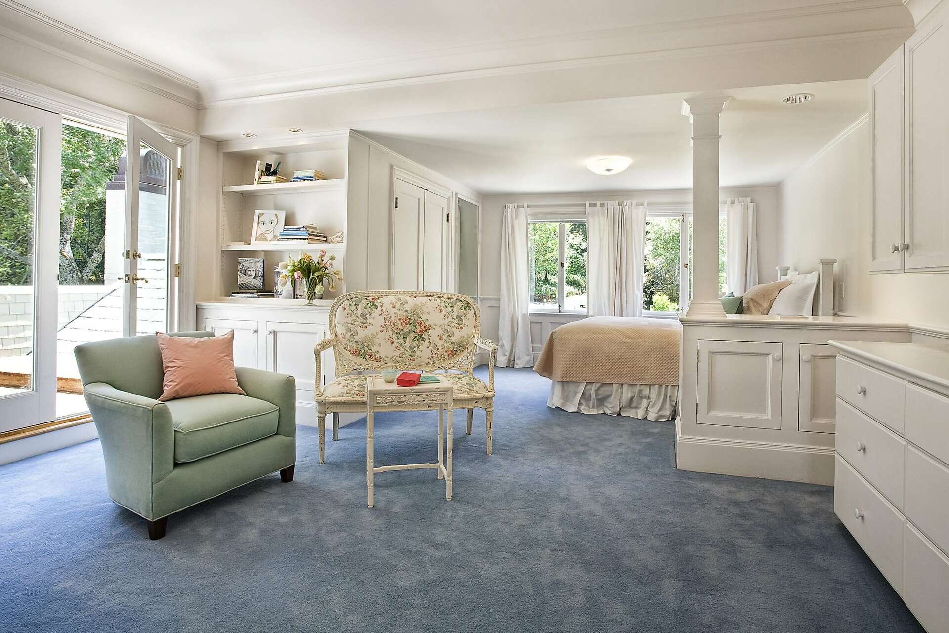 Ross estate boasts classical design in a verdant setting