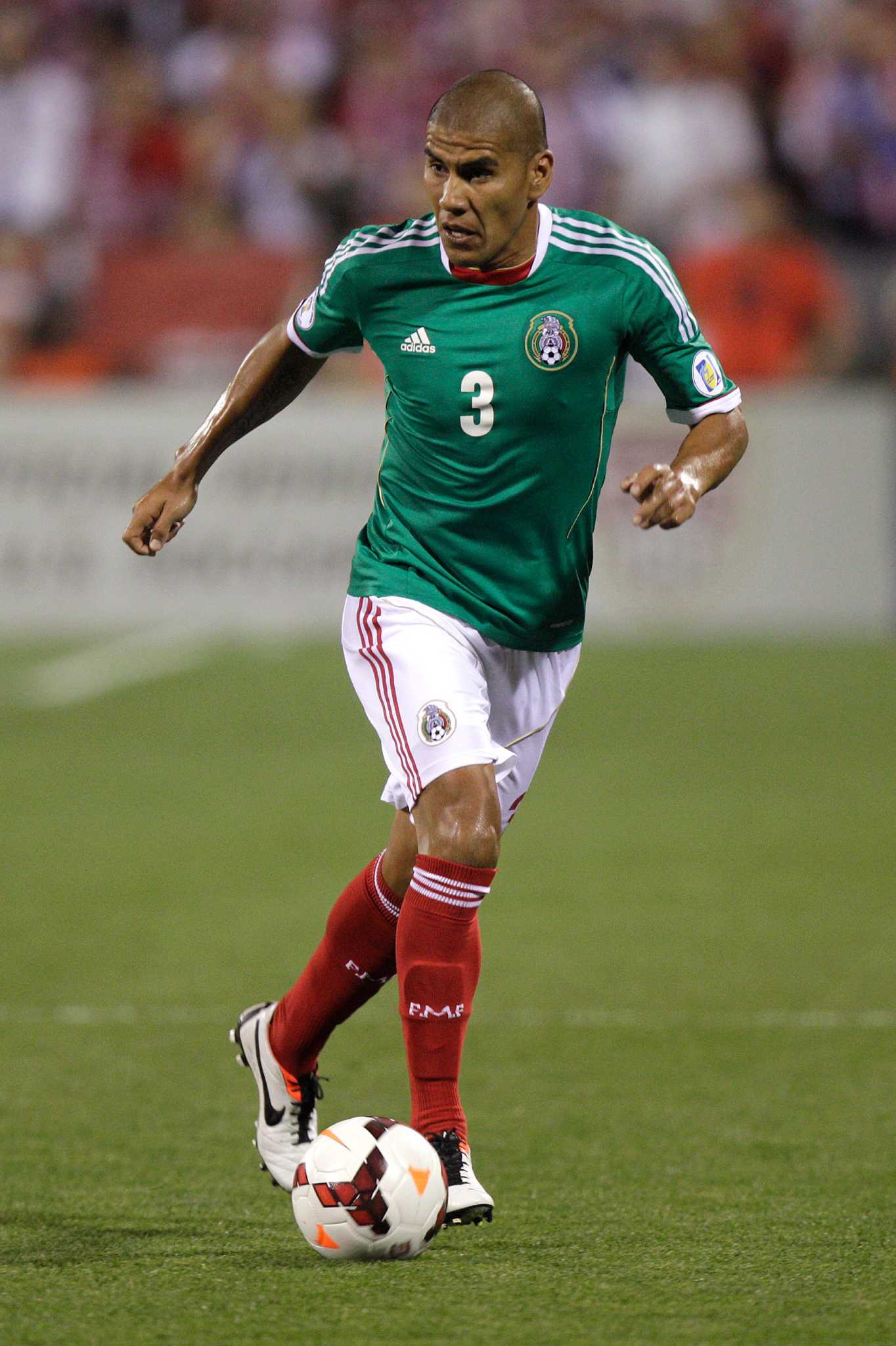 Chivas' Salcido has sweet spot for Houston