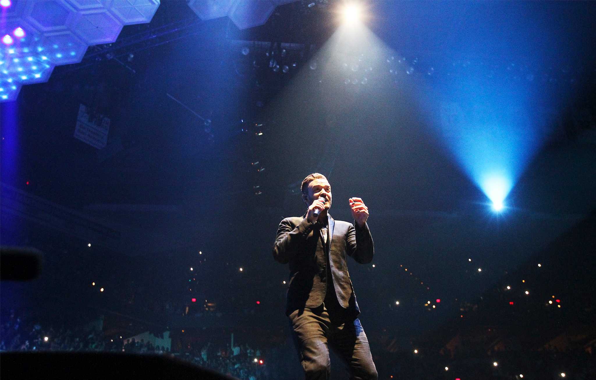 Justin Timberlake performs at the AT&T