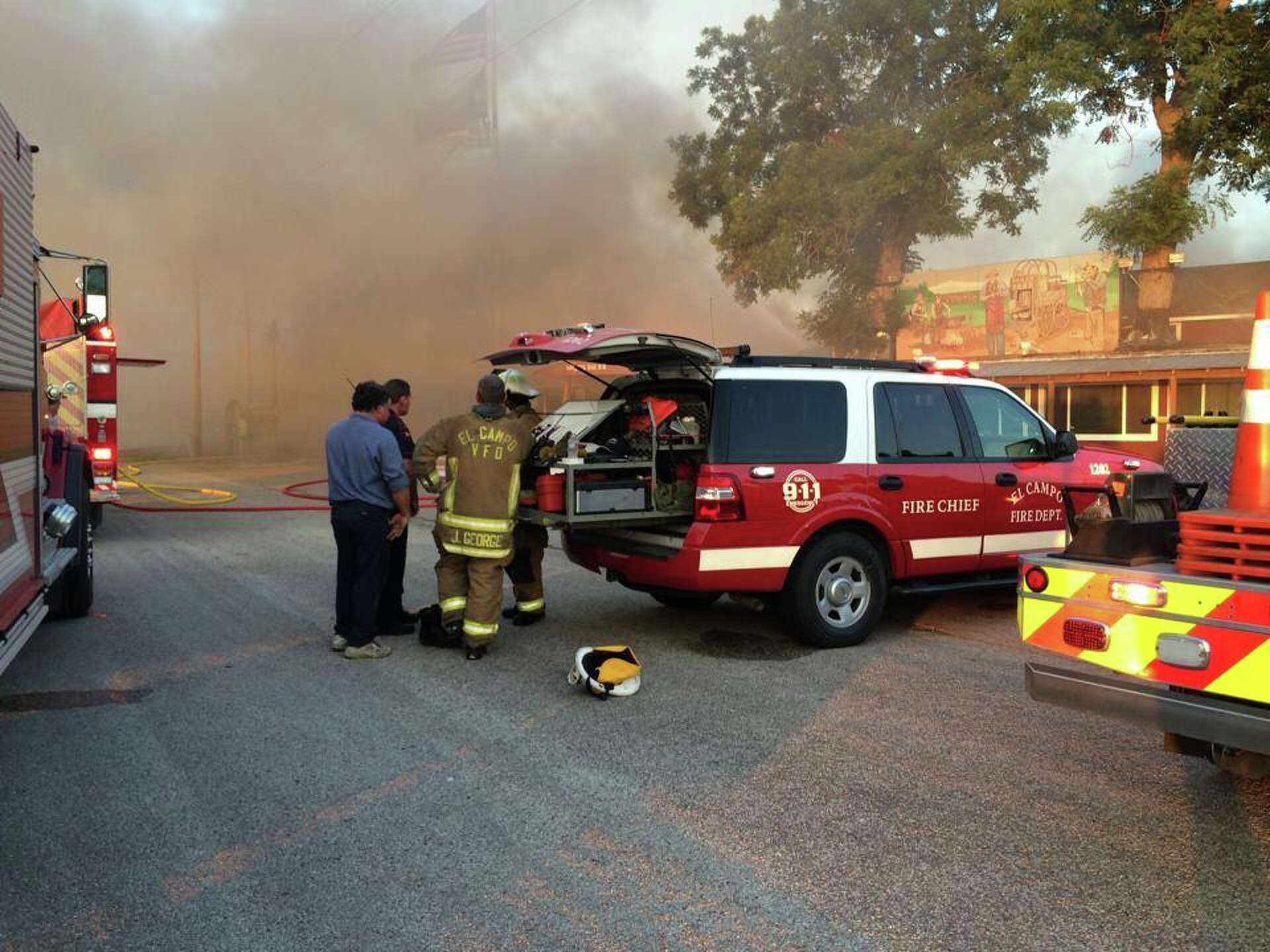 Landmark Texas barbecue restaurant destroyed in fire