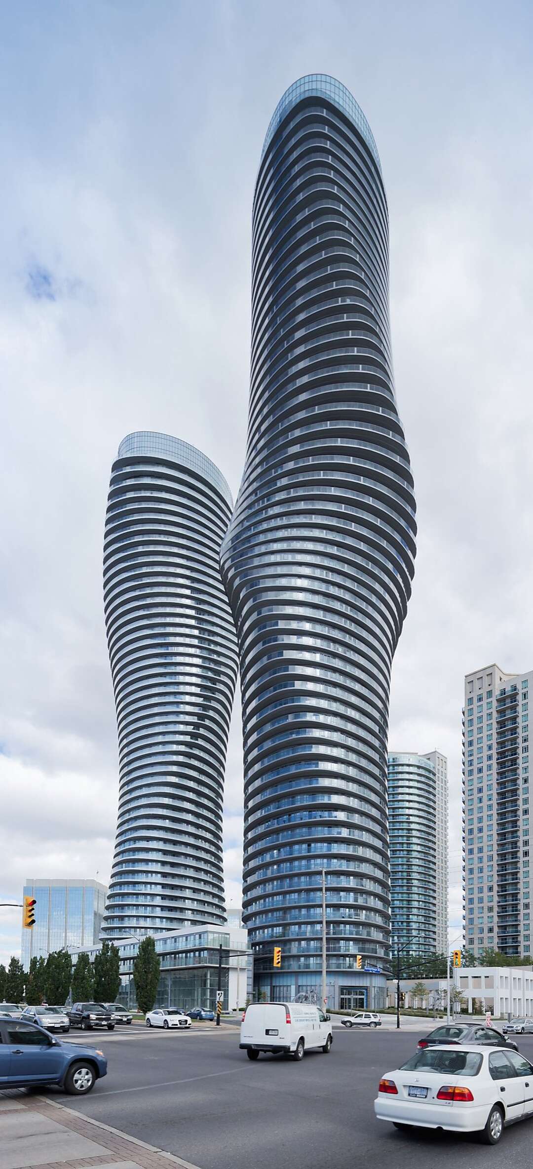 Lucas' architect choice for Chicago light years from S.F. vision