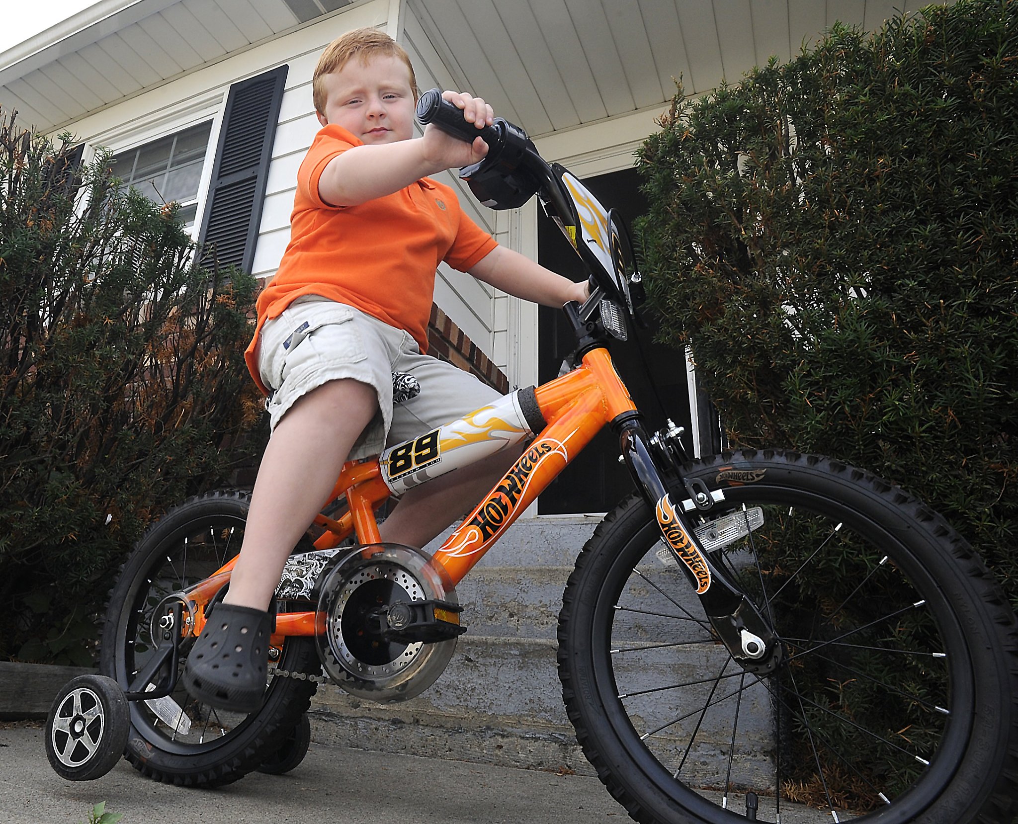 'Apparently' boy has a new word