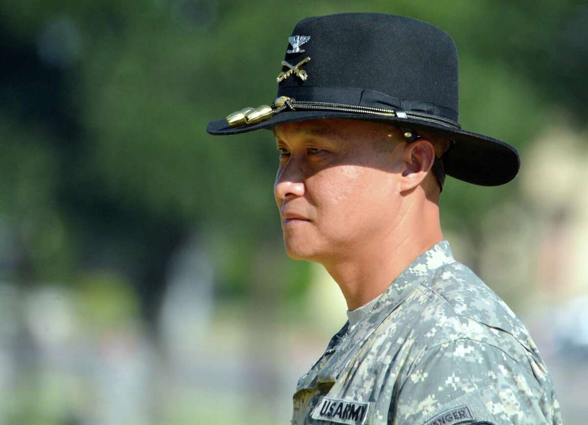 Army promotes first Vietnamese-American general