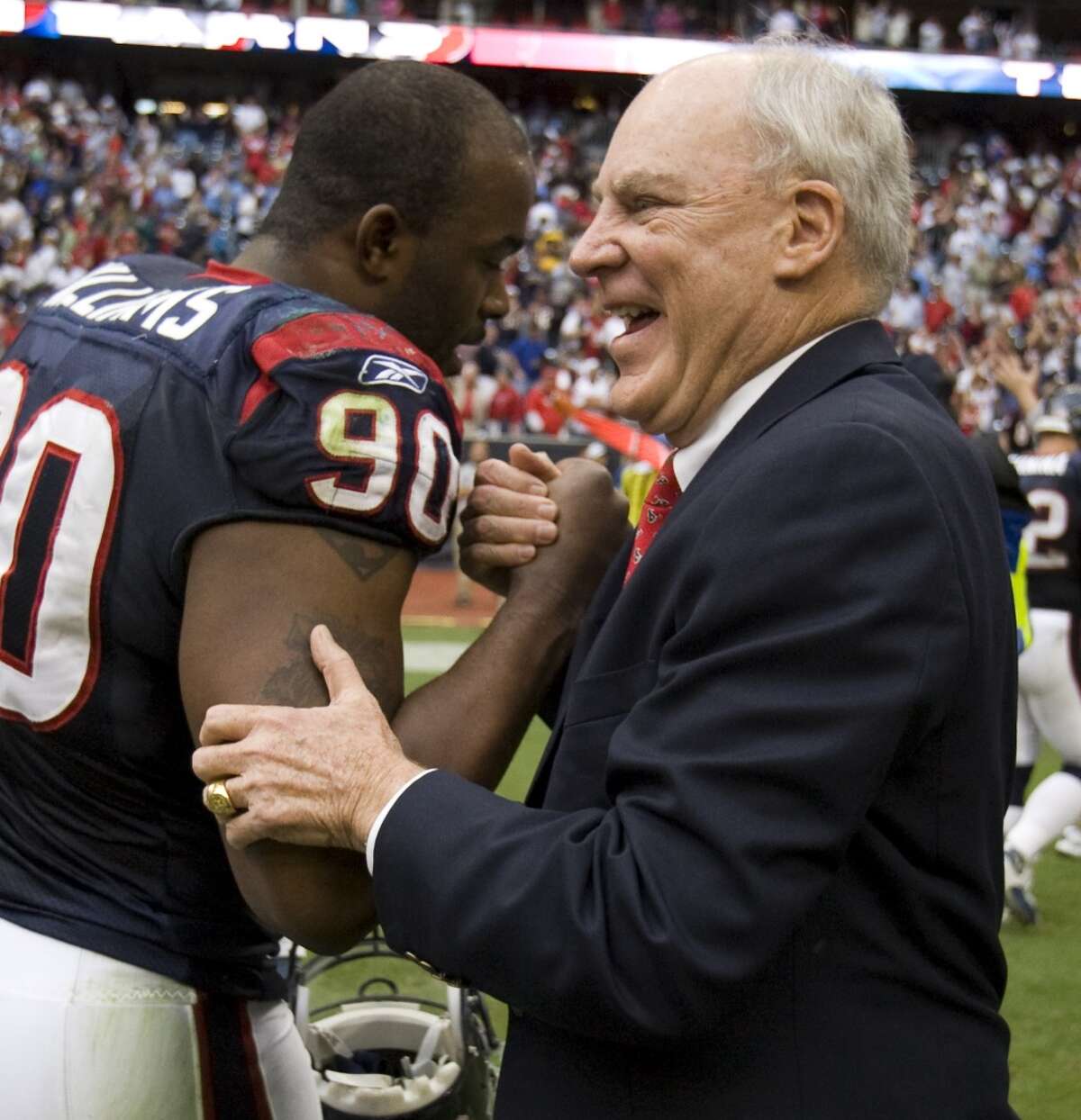 Texans owner Bob McNair dies