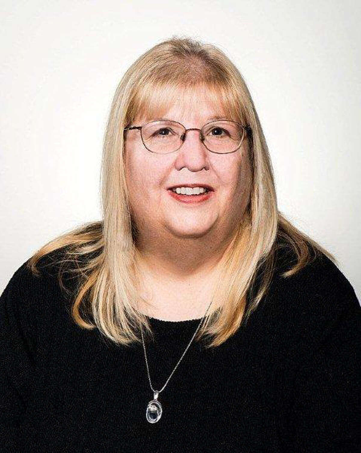 Two newcomers in primary for state comptroller