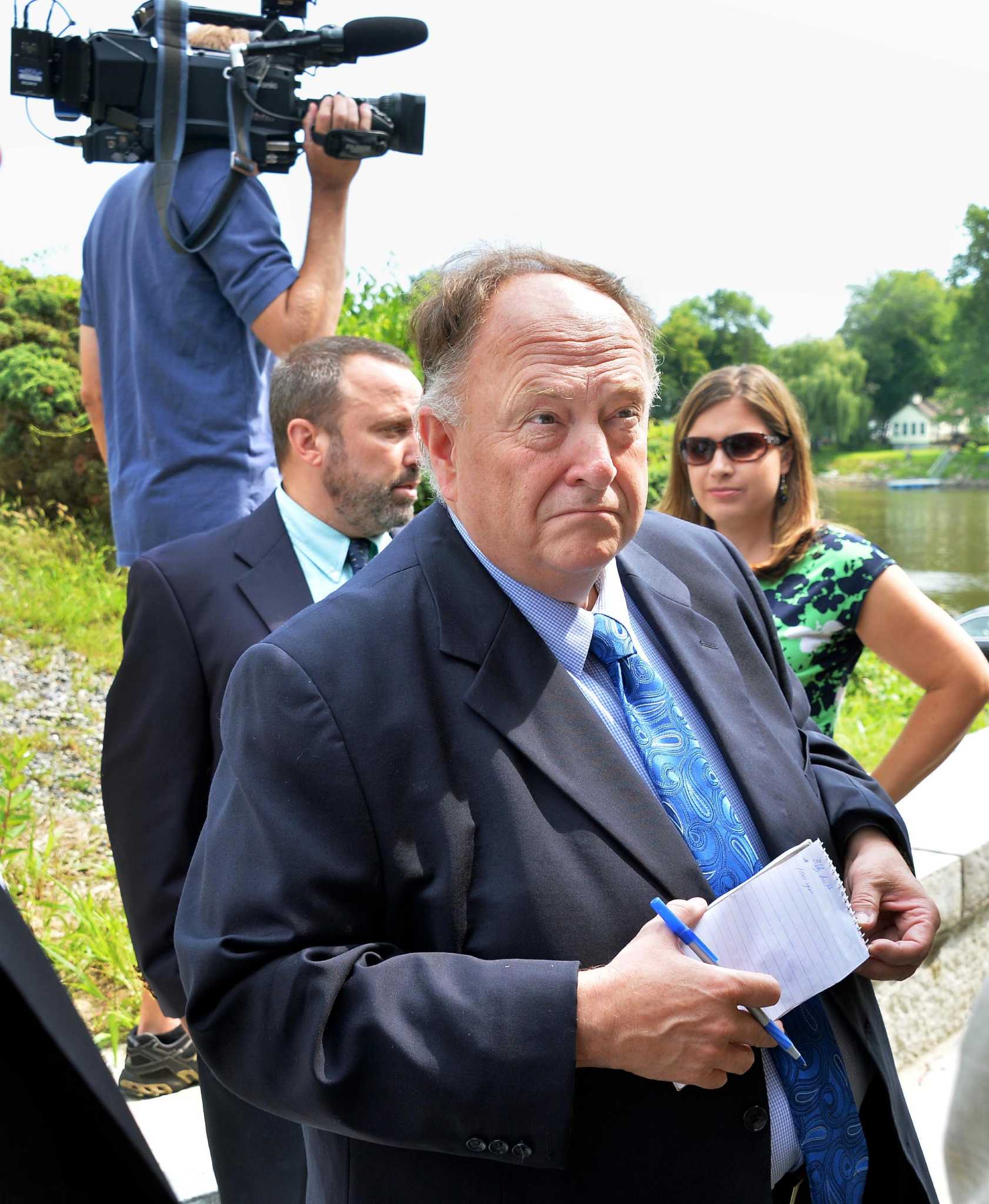 Bill Lambdin to step down