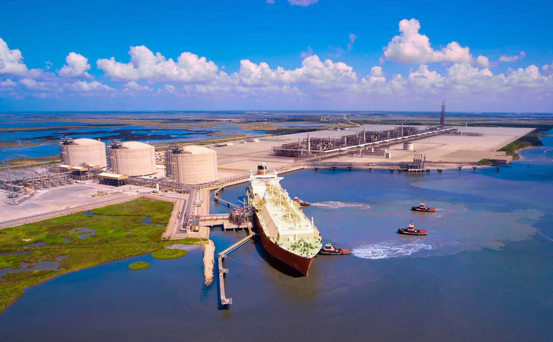 One LNG proposal advances; another hits snag