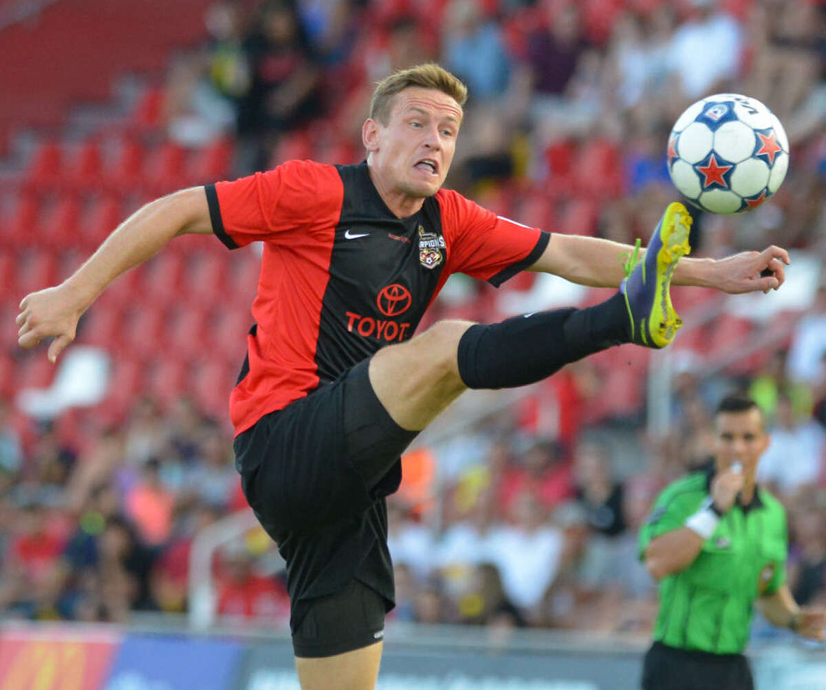 Scorpions on point in shutout victory